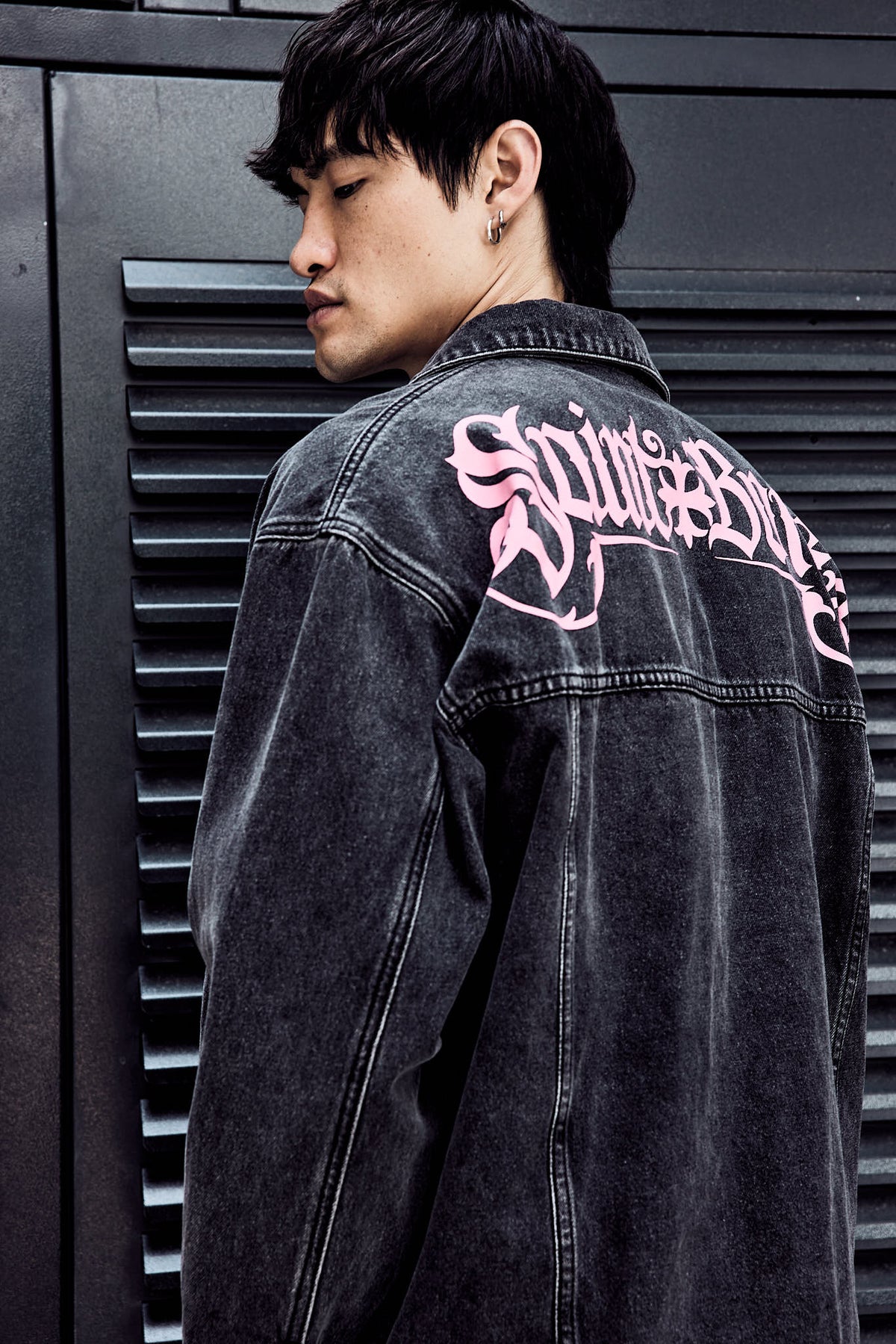 Looks – Studio Saint Bones